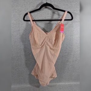 SPANX | Intimates & Sleepwear | Spanx Plus Size Spotlight On Lace ...